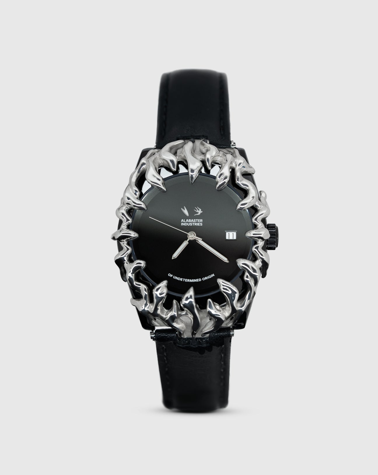 Silver Hawk Black Leather – Alabaster